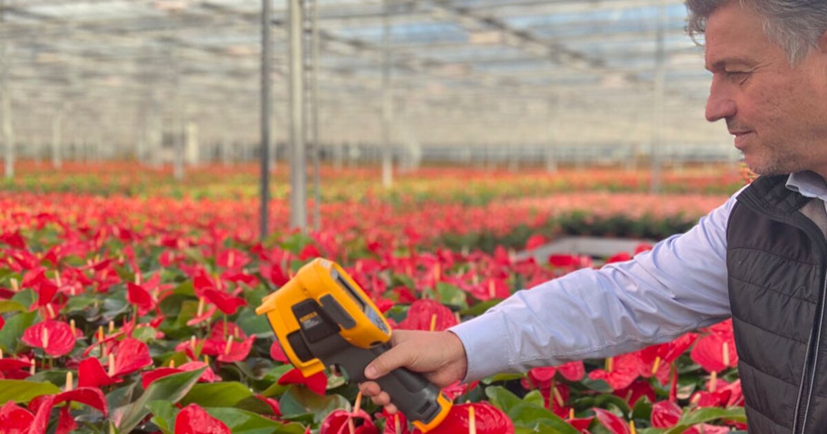 Maximizing plant growth by limiting infrared radiation into the ...